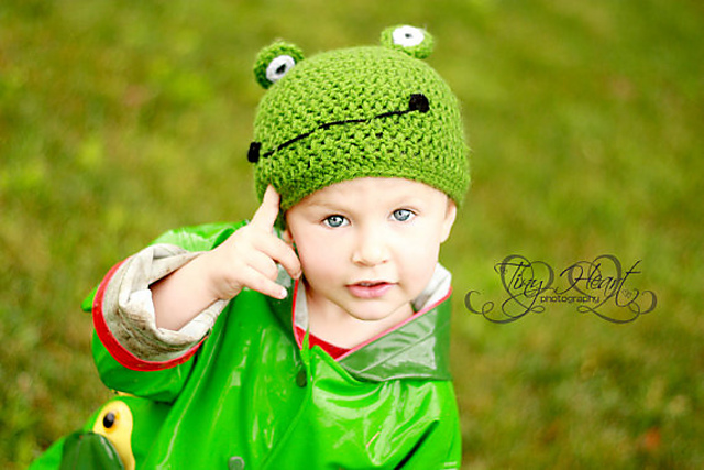 Ravelry: Ribbit Ribbit Frog Beanie pattern by Angie Cruise