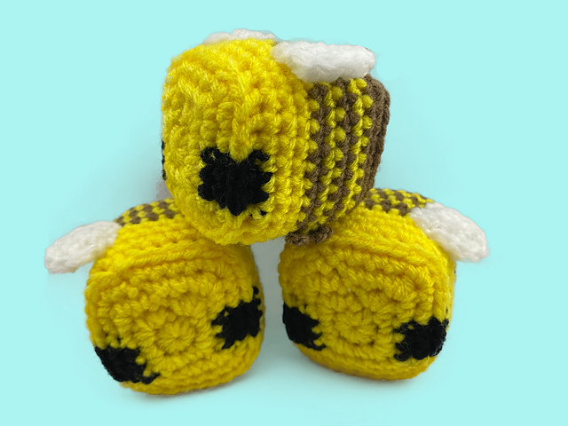 Ravelry: Minecraft Bee pattern by Camp Crochet