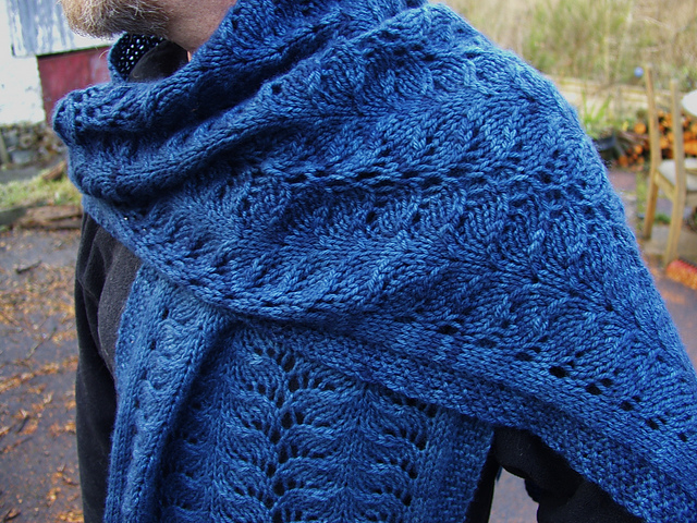 Ravelry: Ceffyl Dwr Wrap pattern by Caerthan Wrack