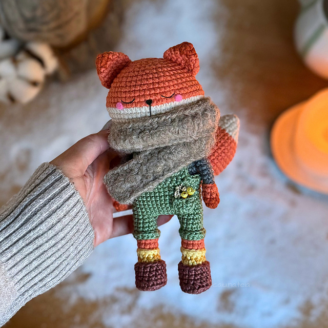 Ravelry: Ivy the fox pattern by Emanuella Lemos