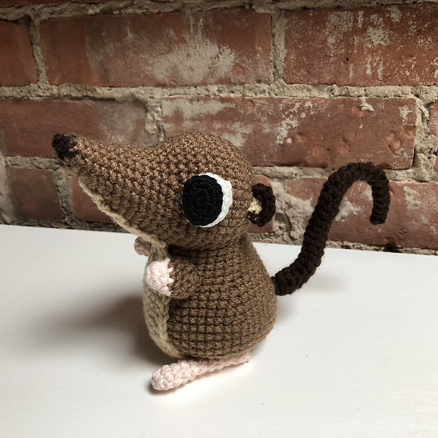 Ravelry: Shrew (Mossy) pattern by Sophie