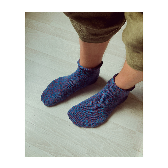 Ravelry: UNI pattern by Camille Romano