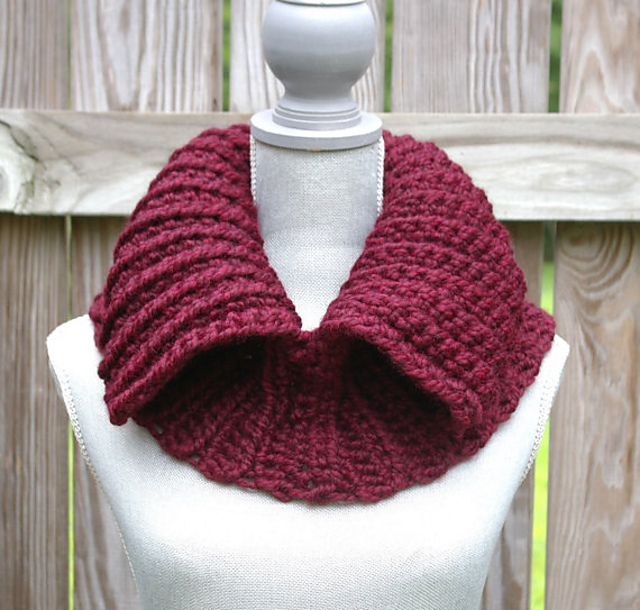 Ravelry: The Split Cowl pattern by Candace's Closet