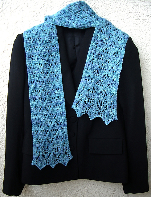 Ravelry: Oiseau de Feu pattern by Caoua Coffee