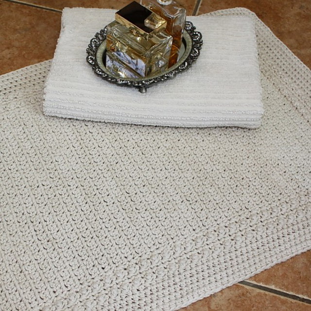 Ravelry: Cotton Bath Mat pattern by Elaine van Wyk