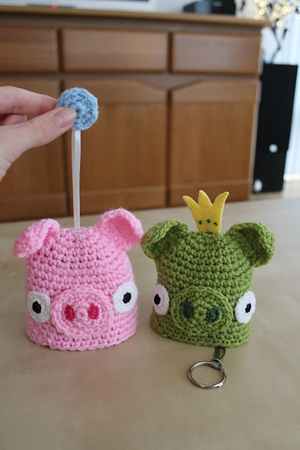 Ravelry: Piggy Key Cozy pattern by Carmen Jorissen