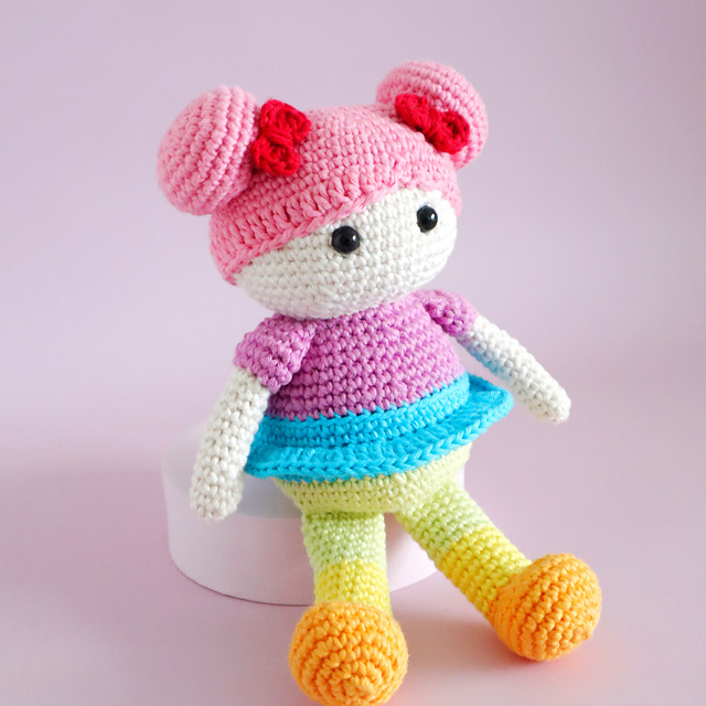 Ravelry: Rainbow Girl doll pattern by Cara Engwerda