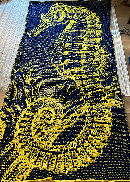 Ravelry: Overlay Mosaic "SEA HORSE 2" pattern by CarmenArtesana