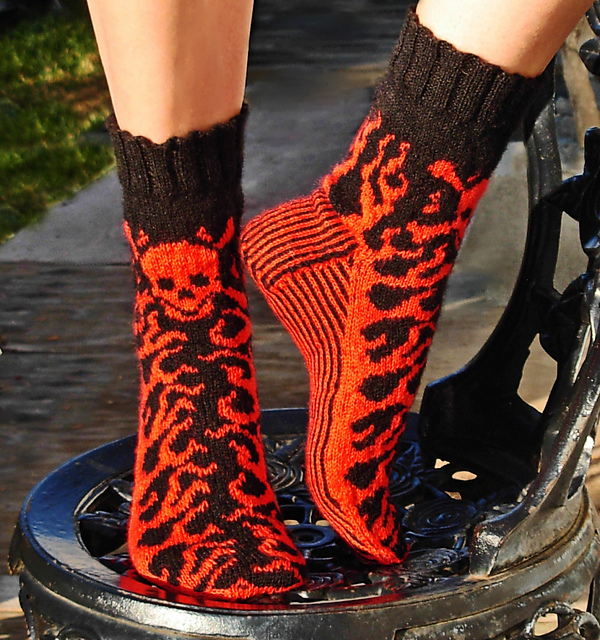 Ravelry: TOXIC pattern by Carol Young