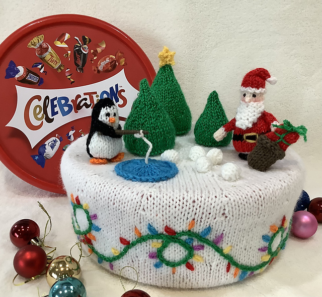 Ravelry: Christmas Cake Sweets Tub Cover pattern by Carol Connelly