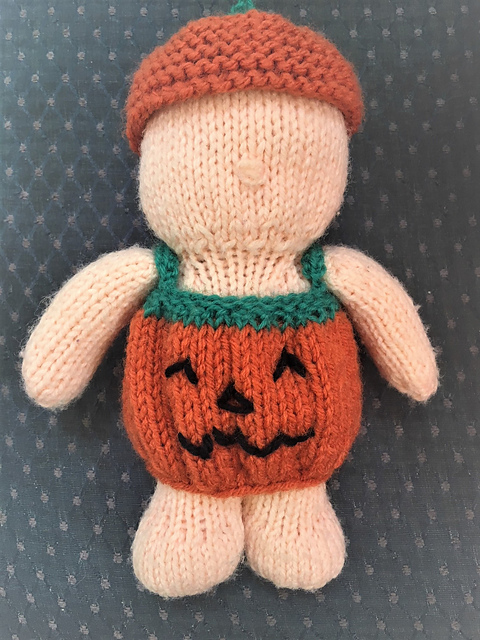 Ravelry: Halloween Pumpkin Outfit pattern by Caroline Watton