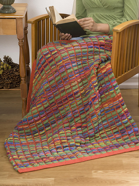 Ravelry: Pretty and Puffy Lap Robe pattern by Gloria Tracy