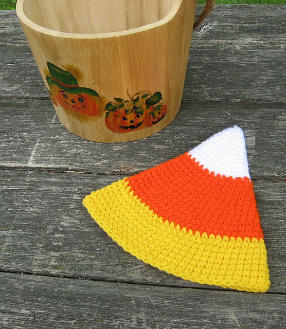 Ravelry: Candy Corn Hat pattern by Carrie Carpenter