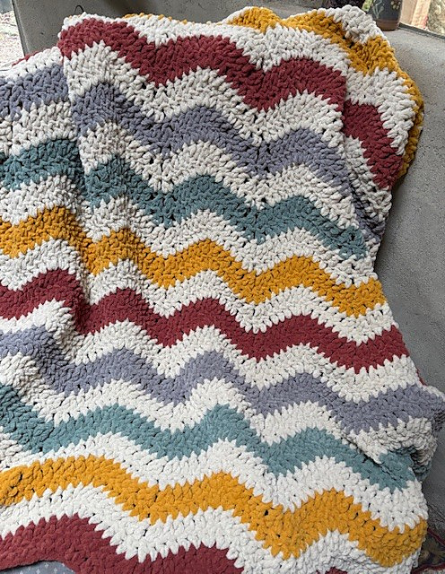Ravelry: Cozy Ripple Throw Blanket pattern by Pam Carr