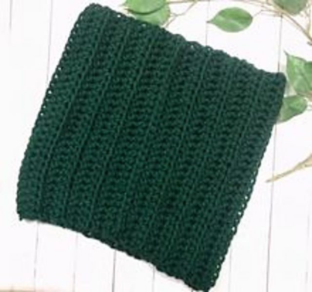 Ravelry: The Cedar Cowl pattern by Pam Carr