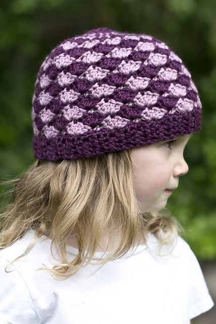 Ravelry: Frosted Plum Hat pattern by Brandi Isham