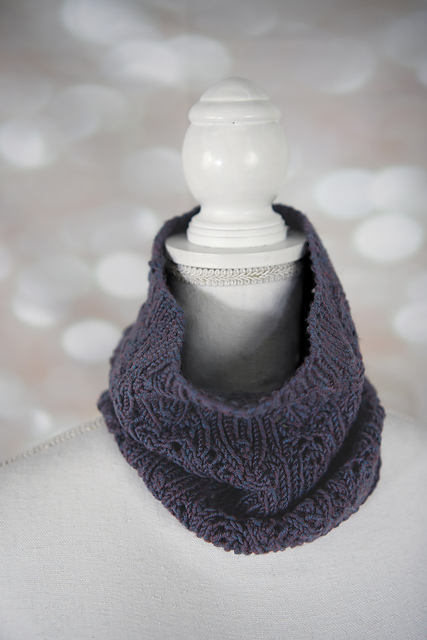 Ravelry: Ranunculus Lace Cowl pattern by Shannon Dunbabin