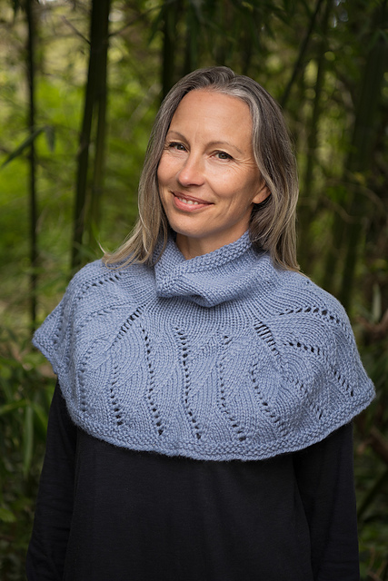 Ravelry: Shoulder Cozy pattern by Shannon Dunbabin