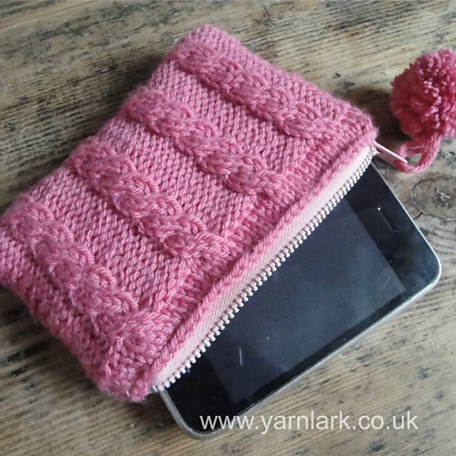 Ravelry: Easy Peasy Cable Knit Purse pattern by Catherine Graham-Evans