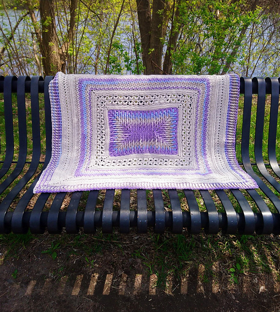 Ravelry: Luksus Blanket pattern by Cathy Henry