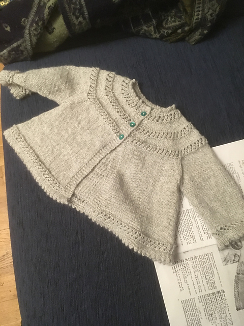 Ravelry: Raglan Roundabout pattern by Patons & Baldwins