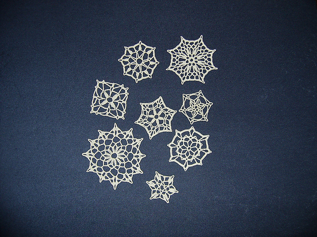 Ravelry: Sterne/Stars pattern by Verlag für die Frau Design Team