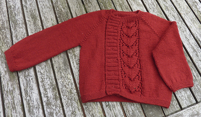 Ravelry: Roos pattern by Catharina van Daalen