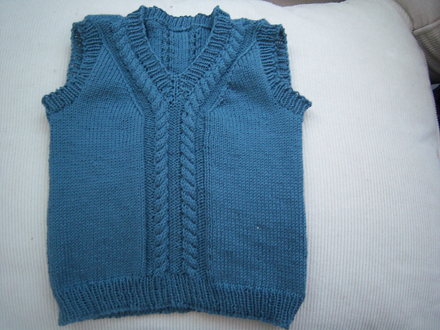 Ravelry: 04 Cable Slipover pattern by Rico Design