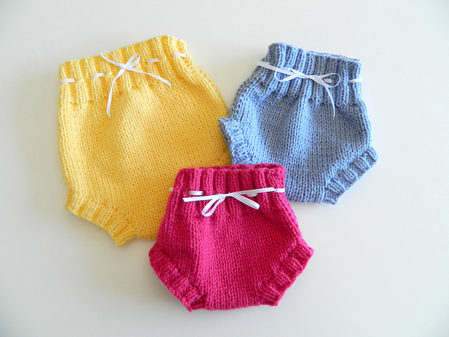 Ravelry: Easy Baby Bloomers pattern by Cecilia Fameli