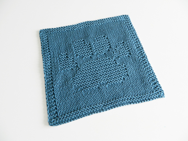 Ravelry: PAW PRINT dishcloth pattern by Cecilia Fameli