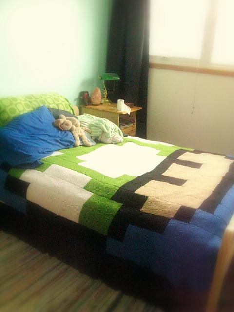 Ravelry: MintKoi's 8-bit 1Up Mushroom Blanket