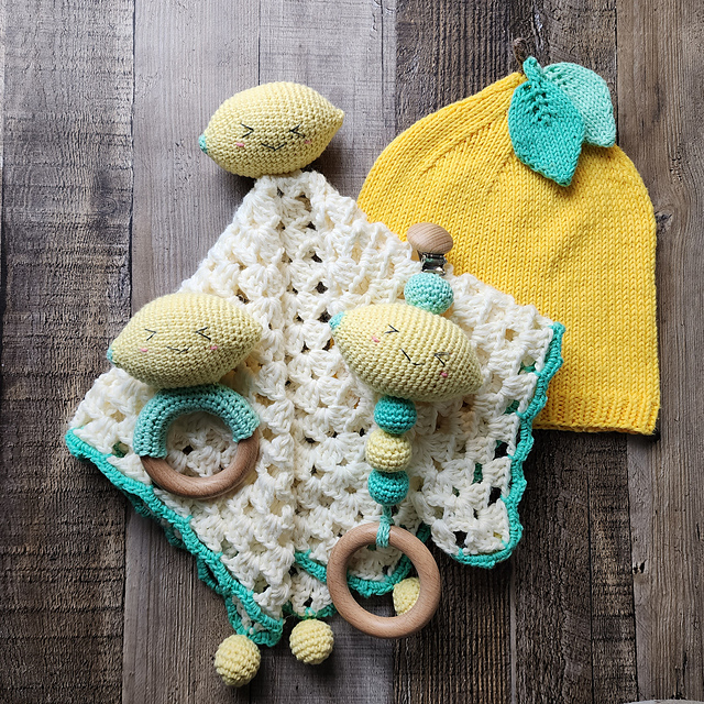 Ravelry: CedarLinn's Kawaii Fruit - Pram Chain