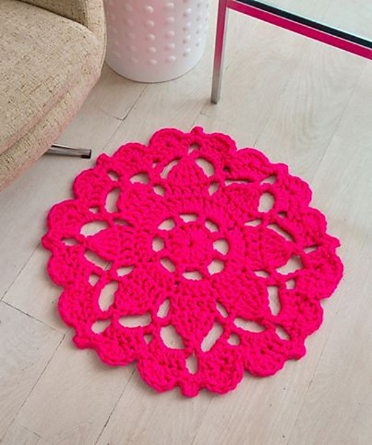 Ravelry: Pretty in Pink Rug pattern by Jennifer E. Ryan