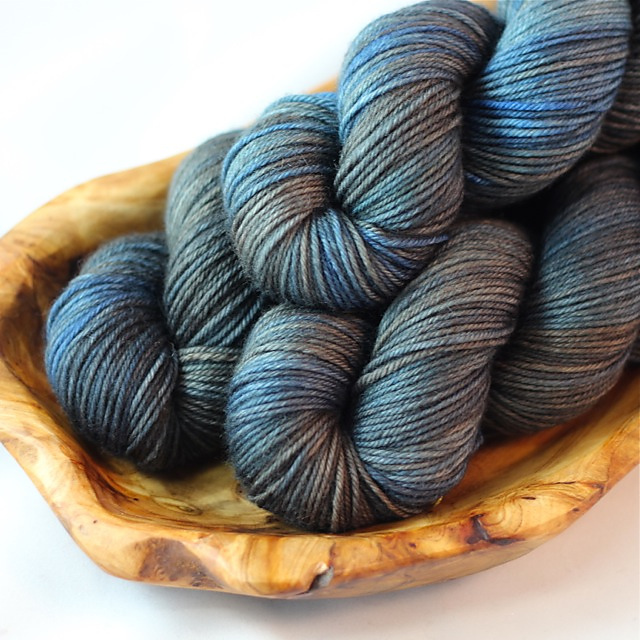 Ravelry: Cephalopod Yarns Bugga!