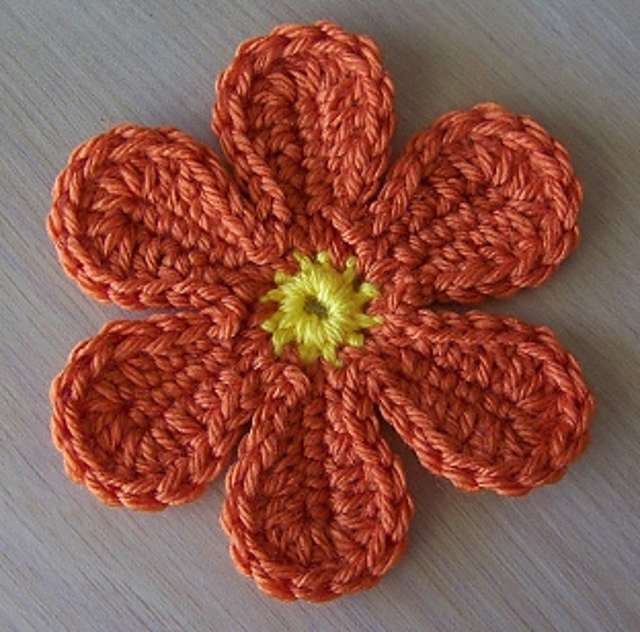 Ravelry: Colorful Flower pattern by Mimi's Home