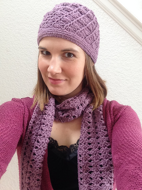 Ravelry: Cerah83's Skinny Spiral Rib Shell Hat