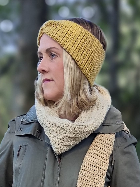 Ravelry: Beginner Cosy Cowl pattern by Cesca Woodrow
