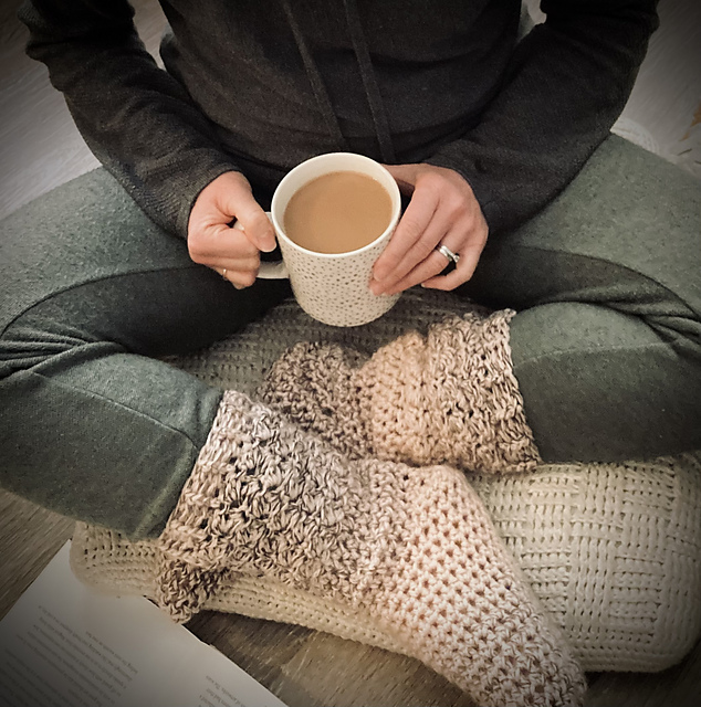 Ravelry: Sofa Socks pattern by Cesca Woodrow