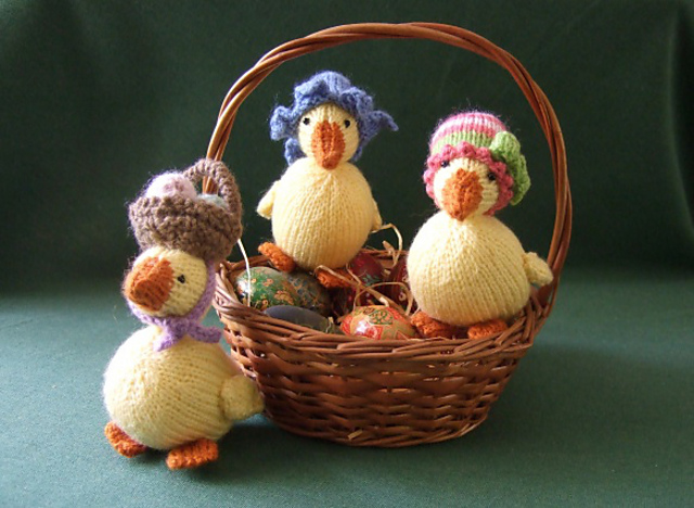 Ravelry: Duckling Easter Parade pattern by Alan Dart
