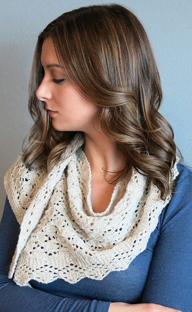 Ravelry: Kikyo Shawlette pattern by Mari Tobita