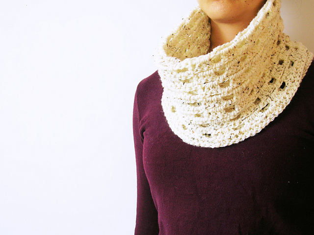 Ravelry: Crochet basic cowl pattern by Maria Isabel