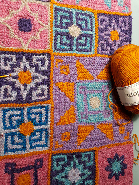 Ravelry: Chacanina's Amma CAL mosaic blanket