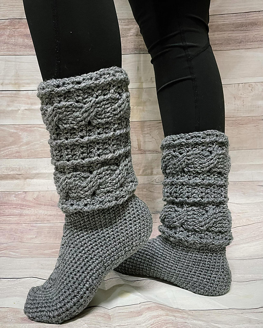 Ravelry: Fireside Cable Slippers pattern by Chained Rayne Designs