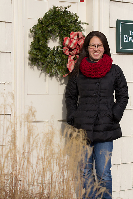 Ravelry: Merry Cowl pattern by Susie Allen