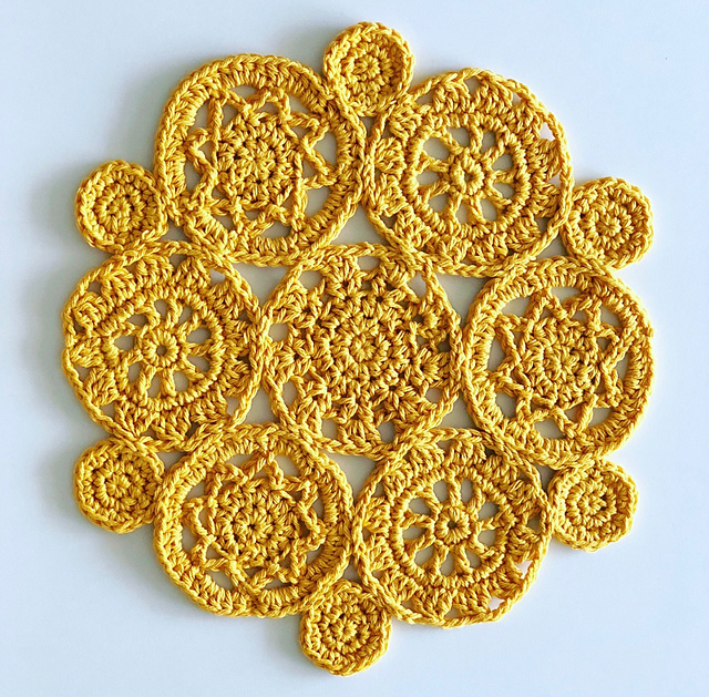 Ravelry: Sunny Day Placemat and Coaster Set pattern by Chalia Delarosa