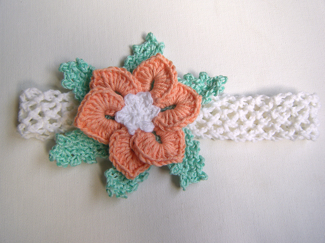 Ravelry: ChanteuseCrochet's Lily's facinator headband