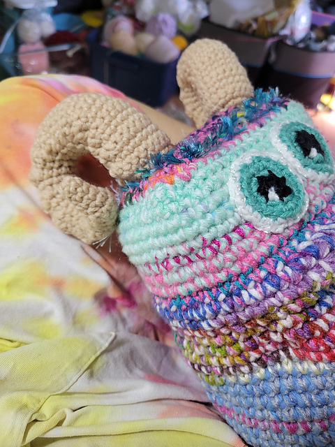 Ravelry: ChaoticK's Bucky the Square Monster with Overbite