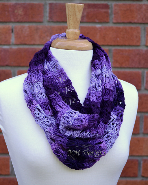 Ravelry: Lace Infinity Scarf pattern by Yolanda Munoz