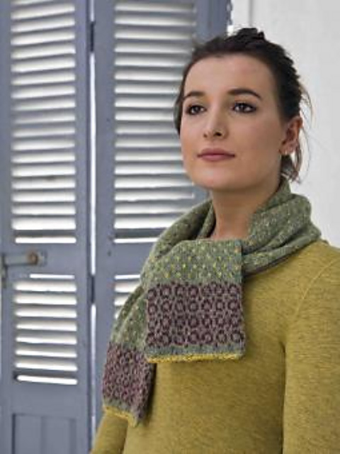 Ravelry: Little Circles Scarf pattern by Martin Storey
