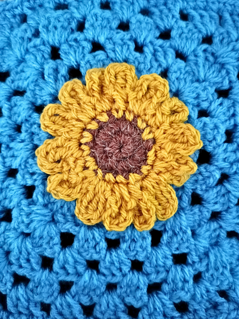 Ravelry: Applique Crochet Sunflower pattern by Chelsea Baker